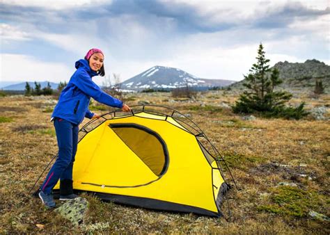 How To Put Up A Dome Tent By Yourself 9 Tips And Tricks Gudgear