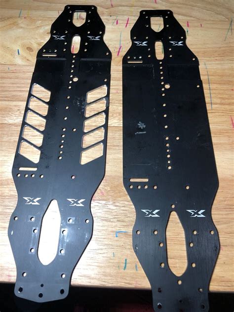 xray t4 2018 aluminum flex chassis and 2019 solid aluminum r c tech
