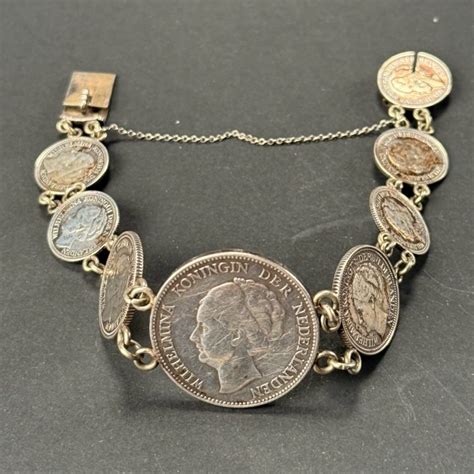 Lot 012 Eight Coin Bracelet 1931 1941 Dutch Coins