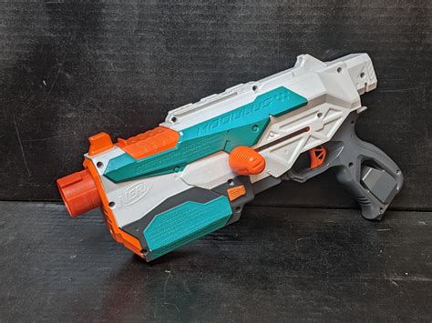 Nerf Modulus Tri Strike Blaster Barn