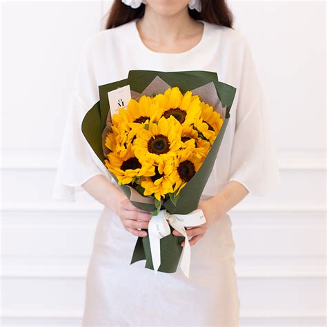 해바라기 꽃다발 원모먼트
