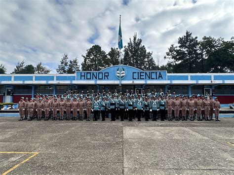 Instituto Adolfo V Hall Del Norte San Pedro Carchá