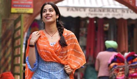 Janhvi Kapoor Flaunts Her Incredible Belly Dancing Moves On
