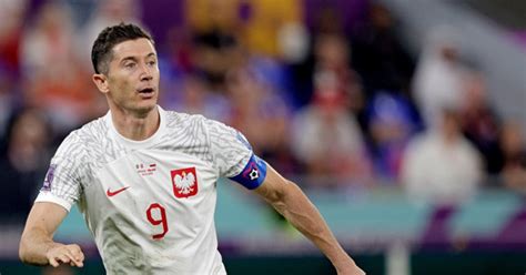 [월드컵 스타] 레반돕 눈물의 데뷔골로 사우디 숨통 끊었다