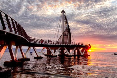 El Nuevo Muelle De Playa Los Muertos En Puerto Vallarta Playa Los