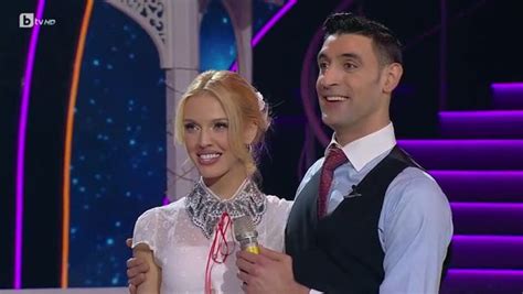 САМО В ПИК И РЕТРО Сексбомбата Натали Трифонова крие тежък развод СНИМКИ Информационна