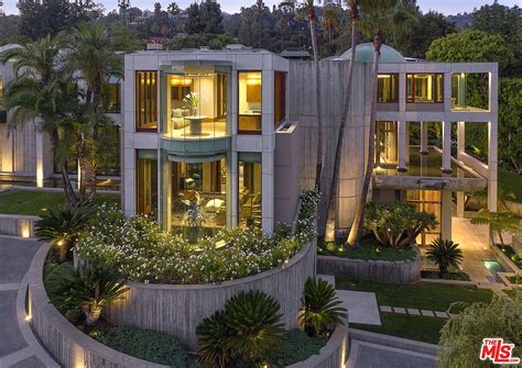 27000 Square Foot Modern Mega Mansion In Beverly Hills Ca The