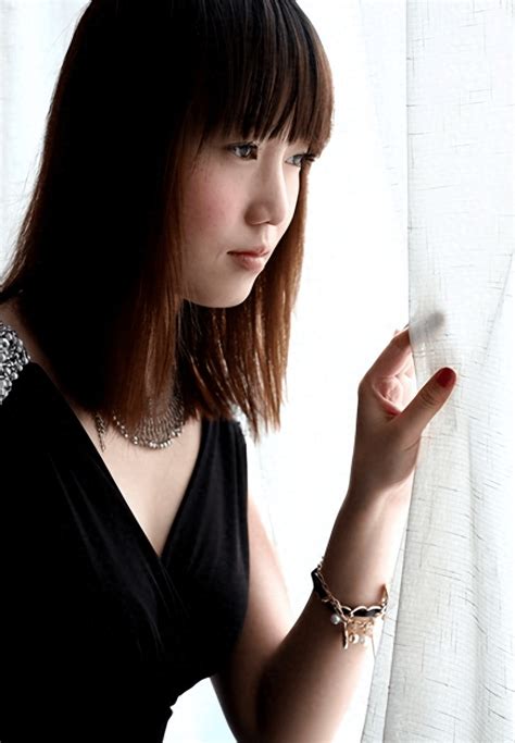 “最红裸模”张筱雨，出道一年拍21套人体写真，今38岁光一丝不 作品 艺术性 女性