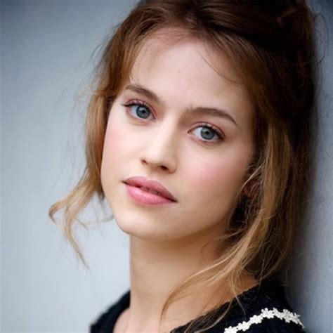 Фотогалерея Лу де Лааж