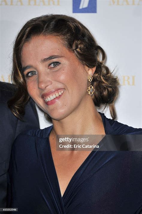 Vahina Giocante Attends The Mata Hari Photocall At The Majestic Foto