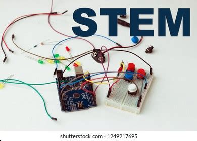 Arduino Girl Images Photos Et Images Vectorielles De Stock Shutterstock