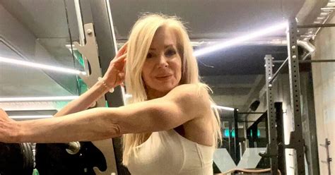 Bodybuilding Gran 64 Flaunts Six Pack Abs As She Shares Secret To