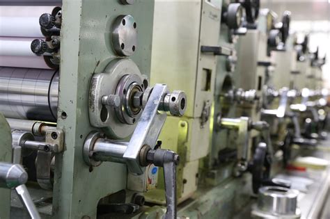 Mengenal Cetak Offset Keunggulan Dan Kekurangannya