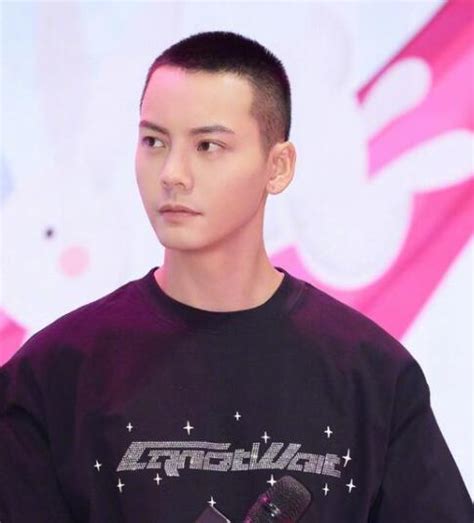 最新男士短发寸头 阳光气质满满的寸头发型 发型造型 宝妈时尚生活网