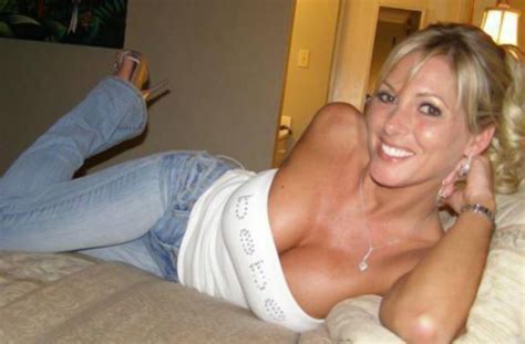 Mature Dressed And Sexy Women Page 173 Literotica Discussion Board