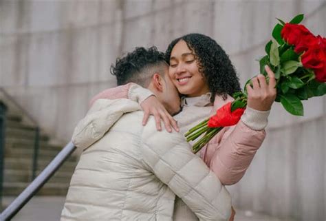 What Is Pda Mean In Relationship Mynt Models