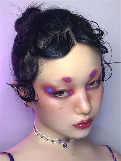 𝗌𝗈𝗅𝖺𝗋𝗂𝗍𝗒 Funky Makeup Edgy Makeup Fashion Makeup