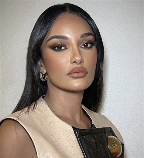Pin Von Kiana Burchard Auf Makeup In 2024