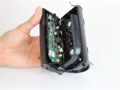 JBL Flip MicroUSB Port Replacement IFixit