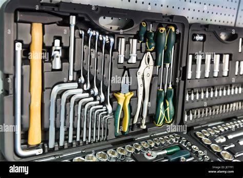 Professional Mechanical Tools For Auto Service And Car Repair Workshop