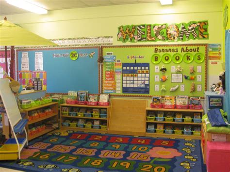 Fun And Functional Classroom Setup Whole Group Area Library