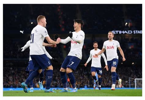 طارمی، سون و یا آزمون؛ بهترین بازیکن آسیا کدام است؟