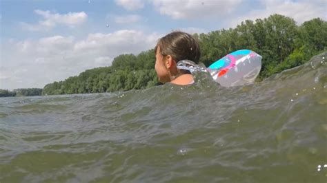 Inflatable Circle Bilder Stock Fotos And Videos Adobe Stock