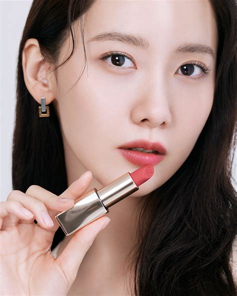 에스티 로더 코리아 Estee Lauder Korea Market 우아한 가을 분위기를 물씬 풍기는 윤아 Yoona