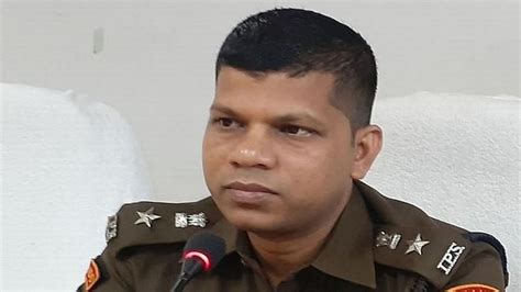 Success Story Of Ips Prabhakar Chaudhary Who Cleared Upsc In His First Attempt Also Popular For