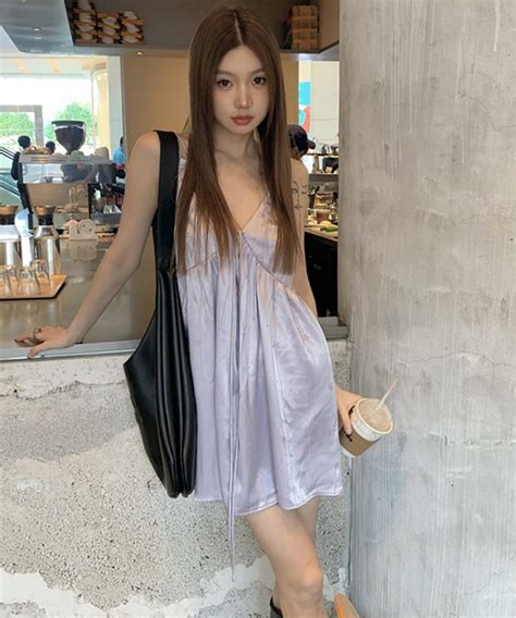 컨트롤 하트 샤틴 슬리브리스 유니크 미니원피스