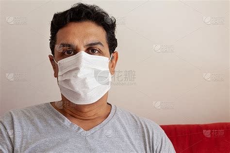 患者戴一次性外科口罩