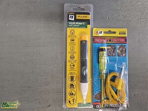 Fluke Non Contact Voltage Tester And Circuit Tester Qty 1 Michener Allen Auctioneering Ltd