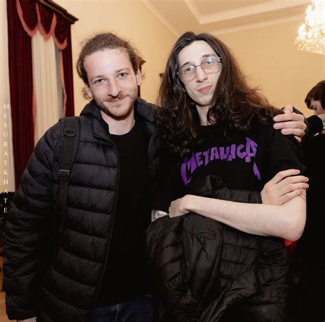 Mesuratkhatesaba ალიკ ფარადეი და გაიოზ ოზბორნი Facebook