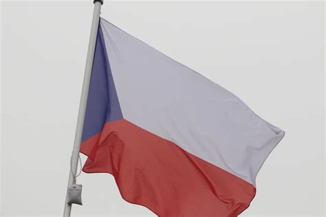 Глава минюста Чехии Блажек подал в отставку из за скандала с биткоинами Kp Ru