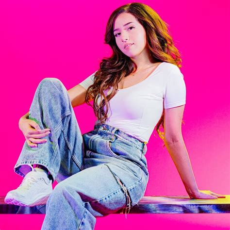 Pokimane The Queen Of Twitch Wonders What Turns Teenage Fans Into
