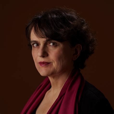 Iris Hanika Eine Brücke Aus Papier