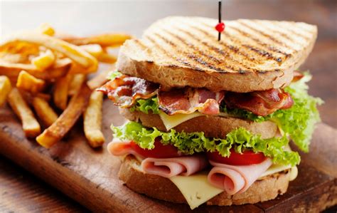 Receta de club sándwich | CocinaDelirante