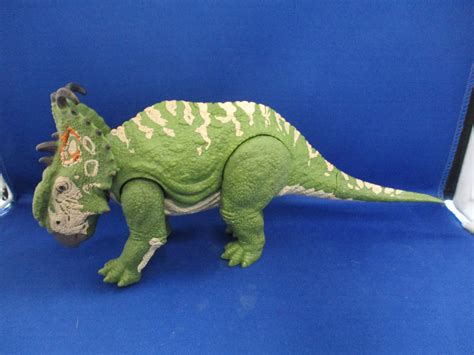 Jurassic World Roarivores Sinoceratops Crowemag Toys
