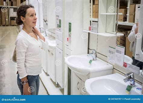 Girl In Home Improvement Store Stock Image Image Of Faucet Bath