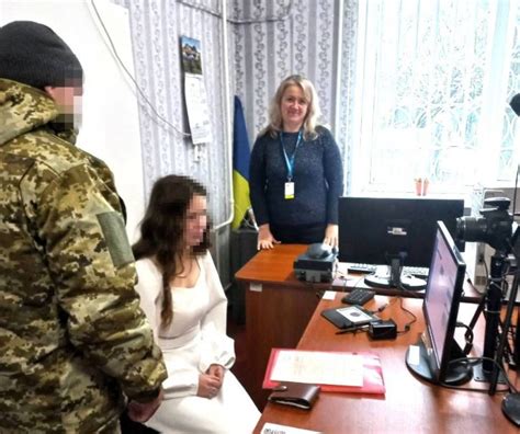 Після укладення шлюбу до міграційної служби Черкащини Державна міграційна служба України