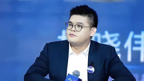 特步千金丁利智豪宅曝光：三米大床小儿科，黄金马桶太豪横！腾讯新闻