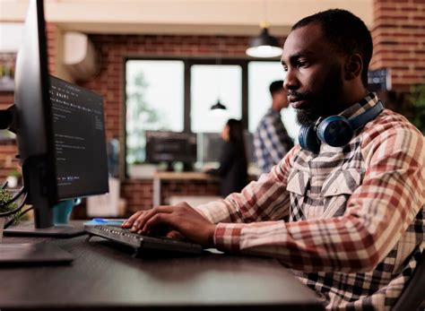 Guide To Building Interactive Data Tables With React Table Components