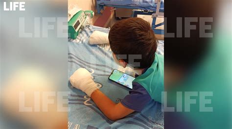 В Москве мальчик лишился восьми пальцев и покрывал истязавшего его отчима по просьбе матери