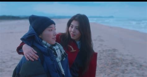 운동과 담 쌓았던 한소희 액션 작품 하다가 푹 빠졌다는 의외의 스포츠는 스타다이어트