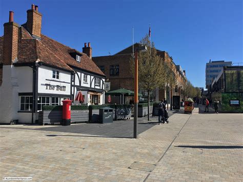 Hook New Town 22 A London Inheritance