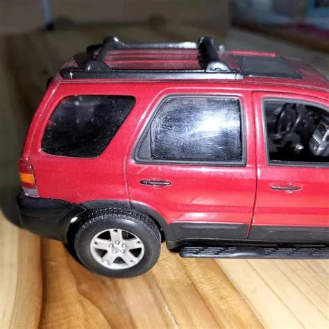 2005 Ford Escape 124 Scale Diecast Electric Rc Car Model With 10
