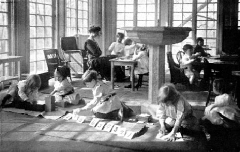 Casa Dei Bambini Montessori Comè Fatta Cosa Si Fa Scuolainsoffitta