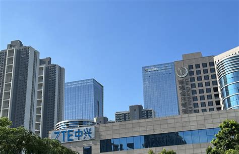 拜访技术交流：中兴公司数字能源产品线团队技术交流。数据中心解决方案12：数据中心类型：深耕数据中心领域 10 余年，形成全场景、全系列覆盖的三