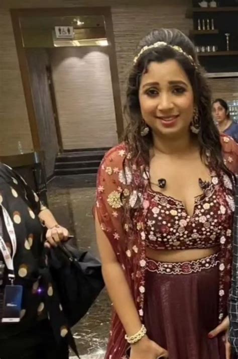 Shreya Ghoshal R IndianCelebScenes