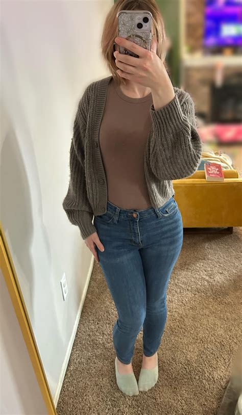 Dressing Cozy For The Cold But Hope I Still Look Sexy Rcougarsand